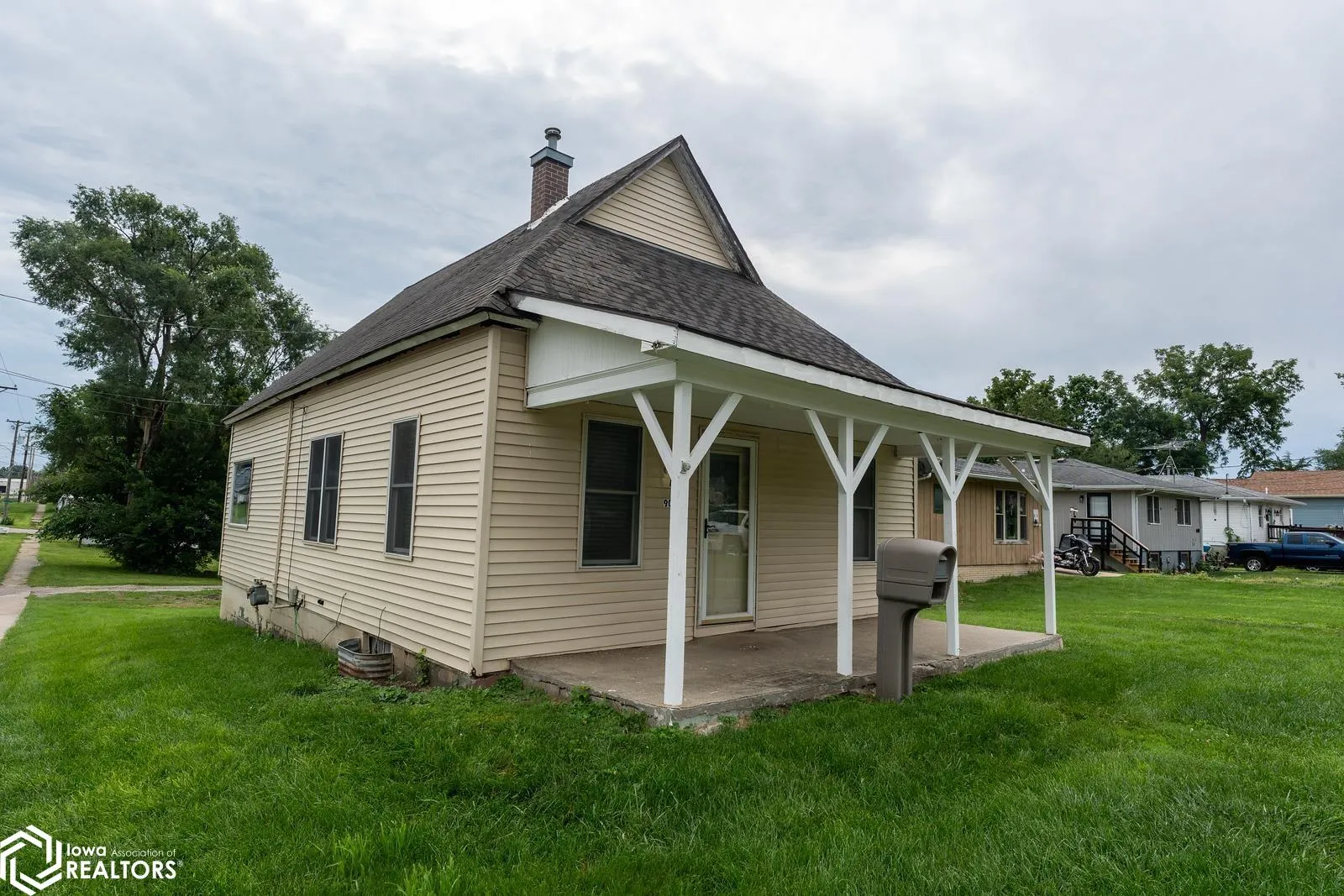 Residential For Sale - - 2 Bedrooms - 1 Bathroom - Price $110,500 - 6330767