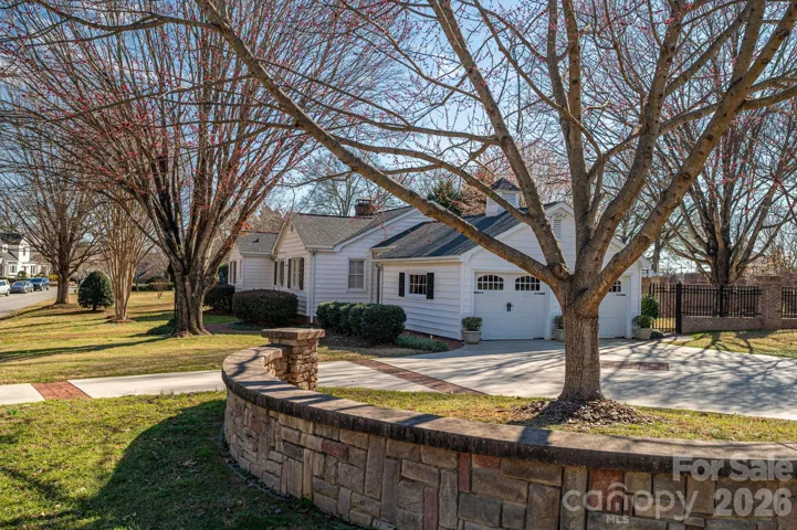 Club Colony – The Simpson Group | Belmont, NC Real Estate Agents