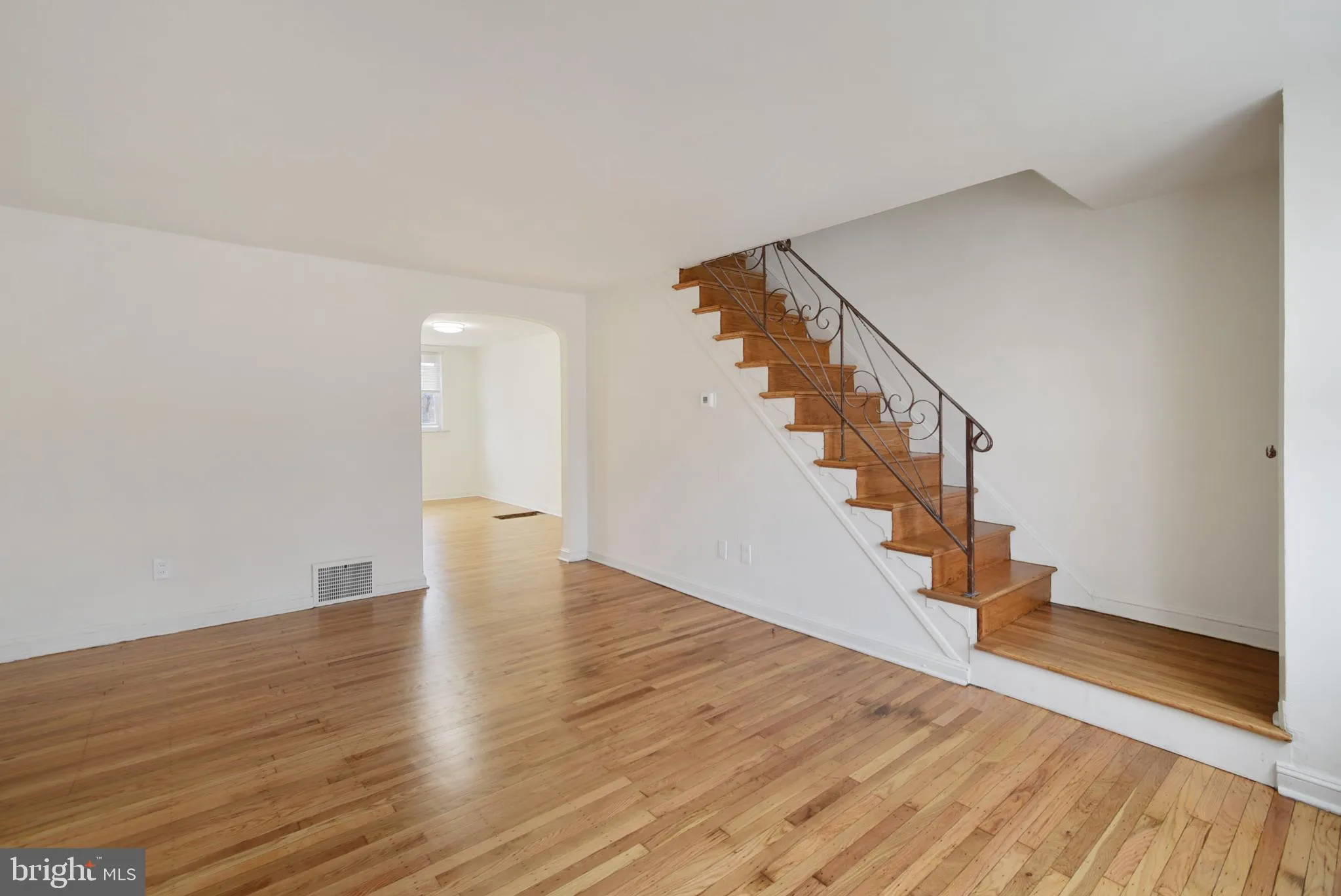 202 GOLF ROAD, Darby, Pennsylvania 19023 For Sale PADE2106434 – TCS Group